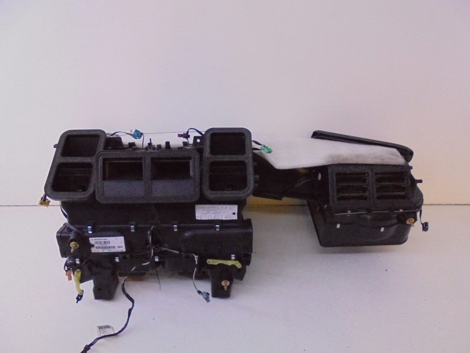 CLS-KLASSE W219 KACHELHUIS A2118300360 A2118300903 - JLParts